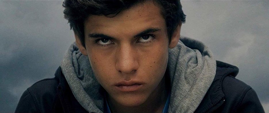 Taking Earth (2017) | ČSFD.cz