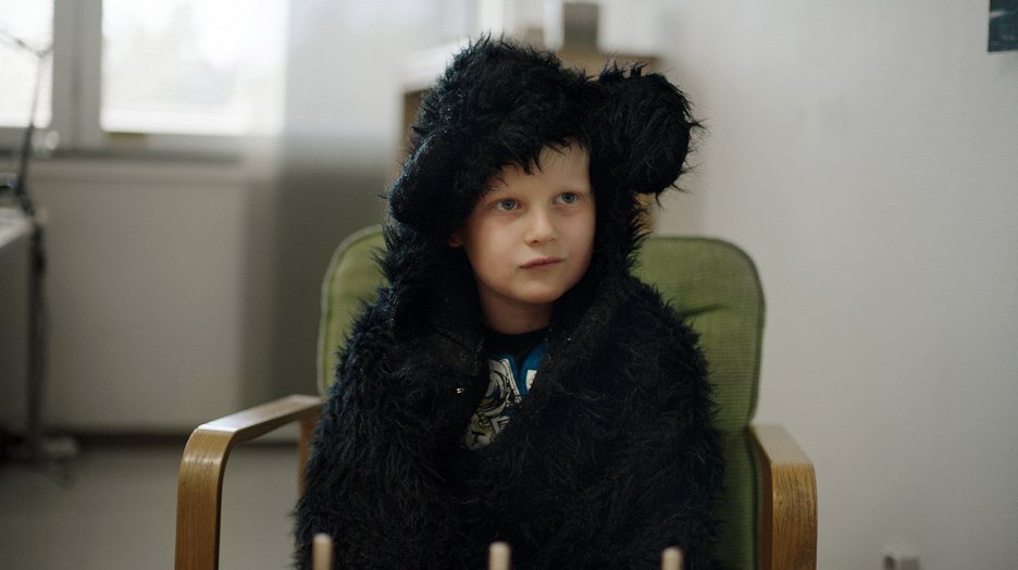 Gösta - Kuddkrig (E09) (2019) | ČSFD.cz