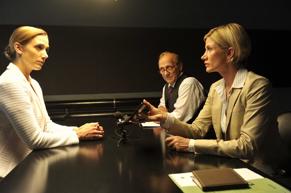 Kriminálka Stuttgart - Doppelleben (S07E20) (2016) | ČSFD.cz