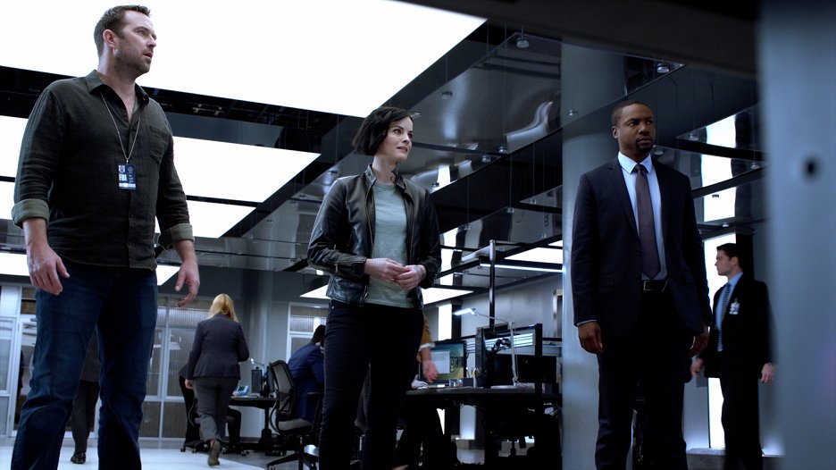 Mrtvý bod - The Big Reveal (S04E10) (2019) | ČSFD.cz