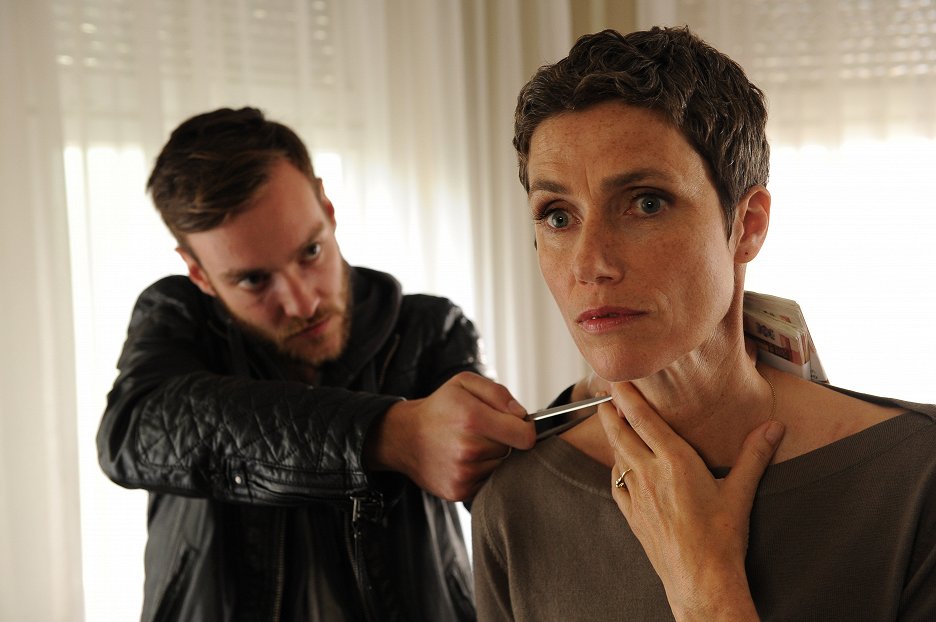 Kriminálka Stuttgart - Bei Einschluss Mord (S08E16) (2017) | ČSFD.cz