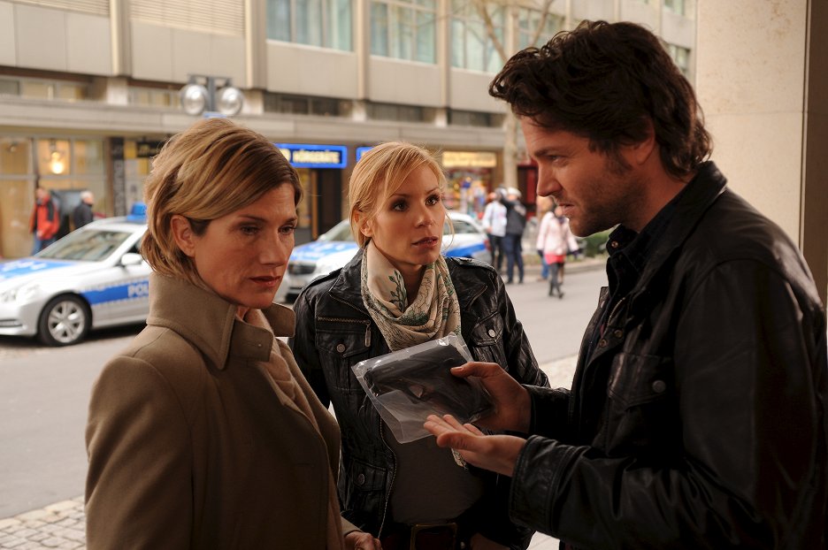 Kriminálka Stuttgart - Blutige Diamanten (S04E01) (2012) | ČSFD.cz