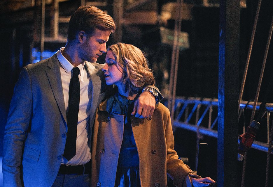 Perfekte steder - Kommer du? (S02E06) (2018) | ČSFD.cz