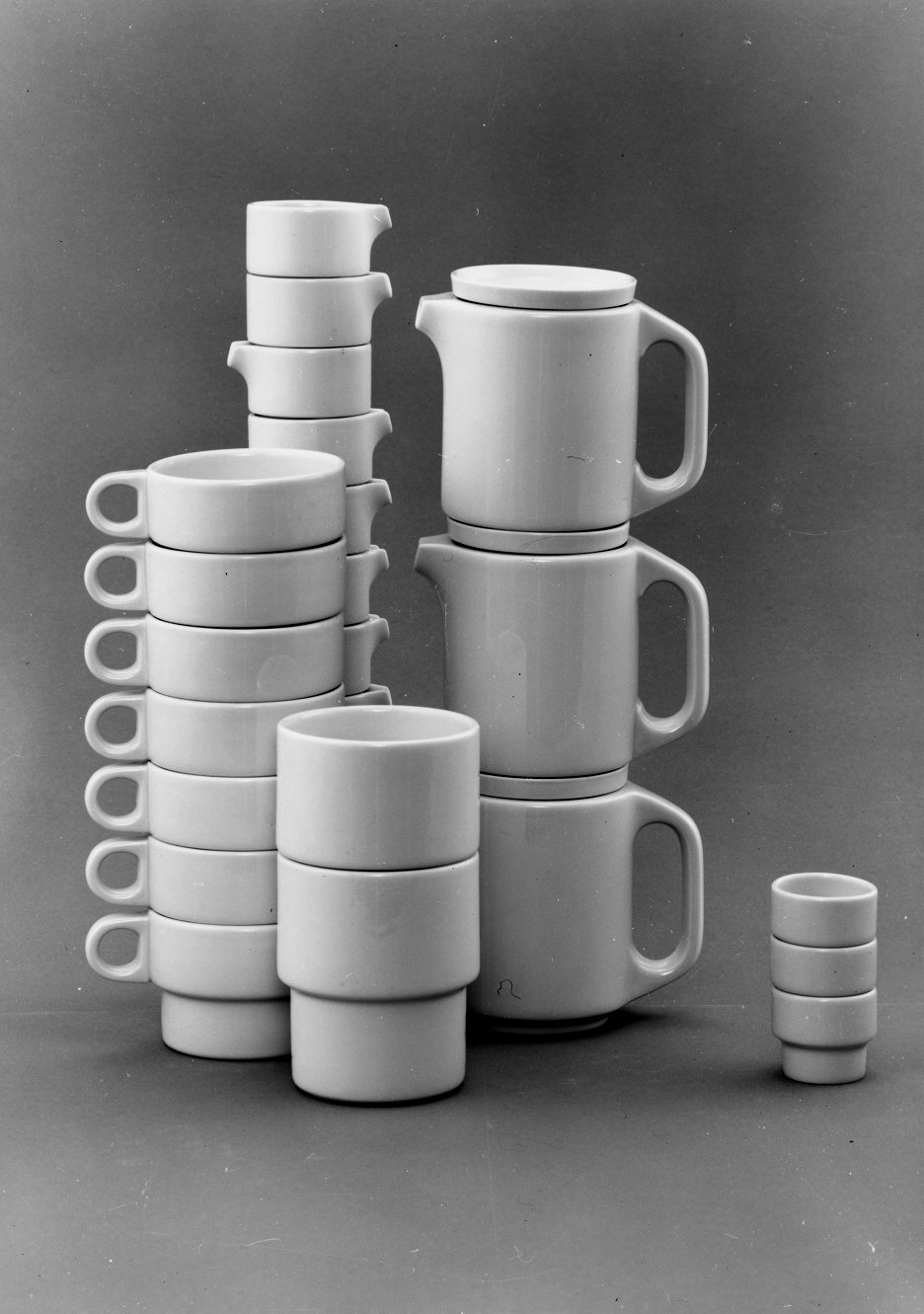 Die Hochschule für Gestaltung Ulm: Design für Millionen (2019) | ČSFD.cz