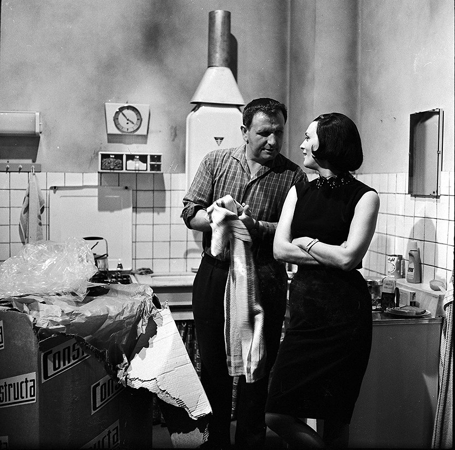 Irrlicht und Feuer (1966) | ČSFD.cz