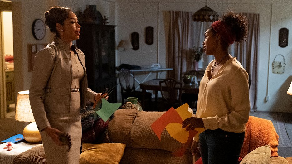 Pearson - The Union Leader (E03) (2019) | ČSFD.cz