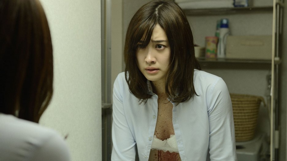 The Woman Who Keeps a Murderer (2019) | Gallery - Posters | ČSFD.cz