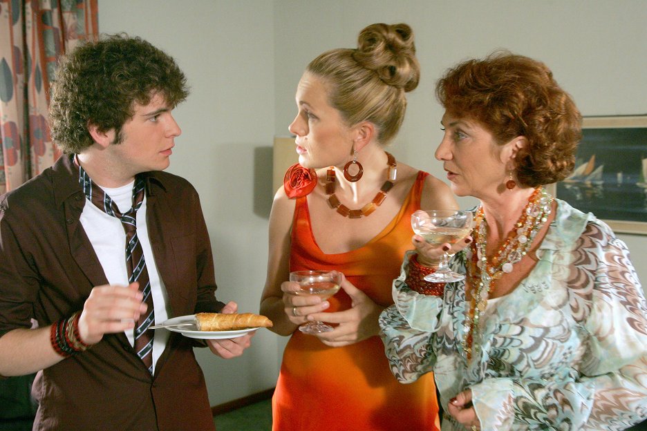 Die Lottosieger - Lachs oder Leberkäs? (S01E10) (2009) | ČSFD.cz