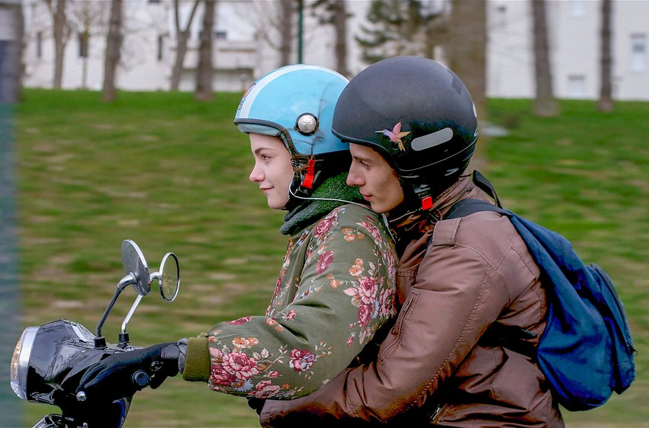 Off Ice (2017) | ČSFD.cz