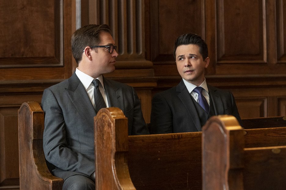 Bull - Forfeiture (S03E16) (2019) | ČSFD.cz