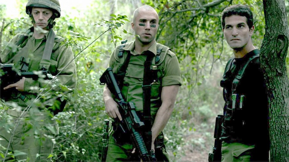 Cannon Fodder (2013) | ČSFD.cz