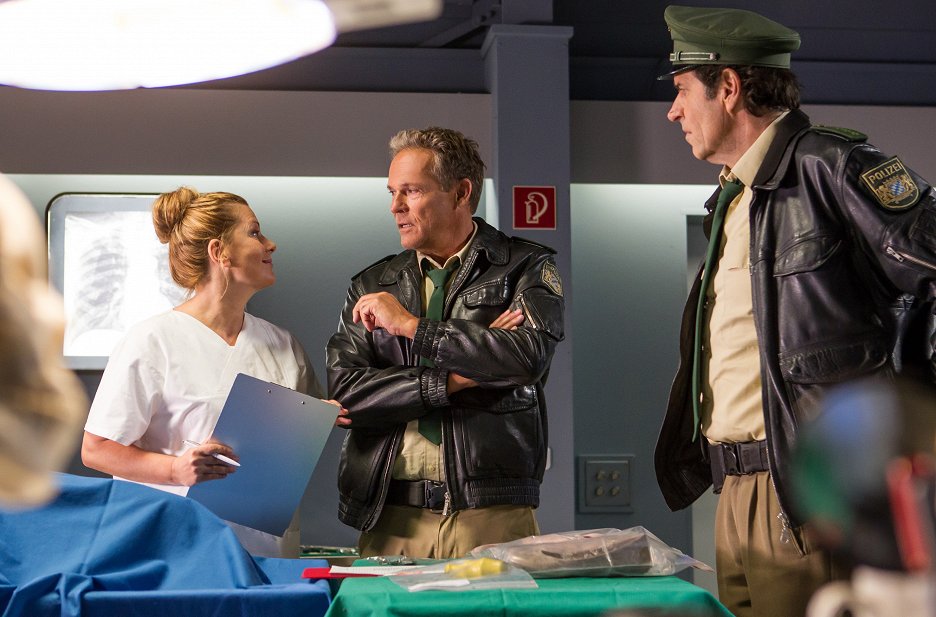 Hubert a Staller - Ein ehrenwertes Haus (S06E11) (2017) | ČSFD.cz