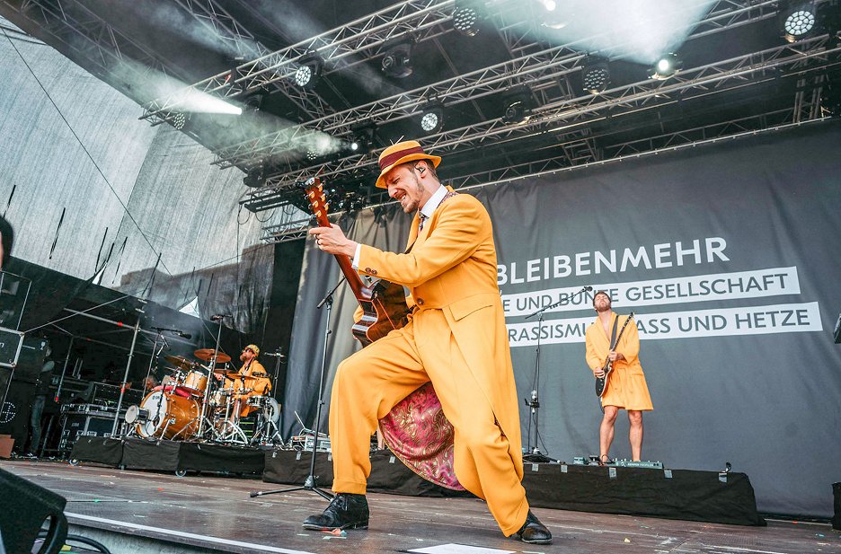 Wir bleiben mehr & Kosmonaut Festival 2019 - Herbert Grönemeyer ...