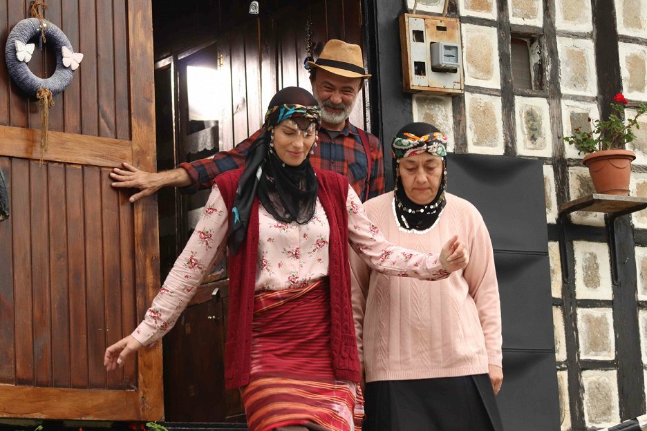 Ege'nin hamsisi - Episode 16 (E16) (2018) | ČSFD.cz