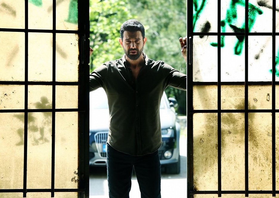 Kimse Bilmez - Episode 1 (E01) (2019) | ČSFD.cz