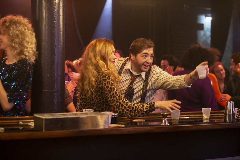 Fülledt utcák - Morta di Fame (S03E02) (2019) | ČSFD.sk