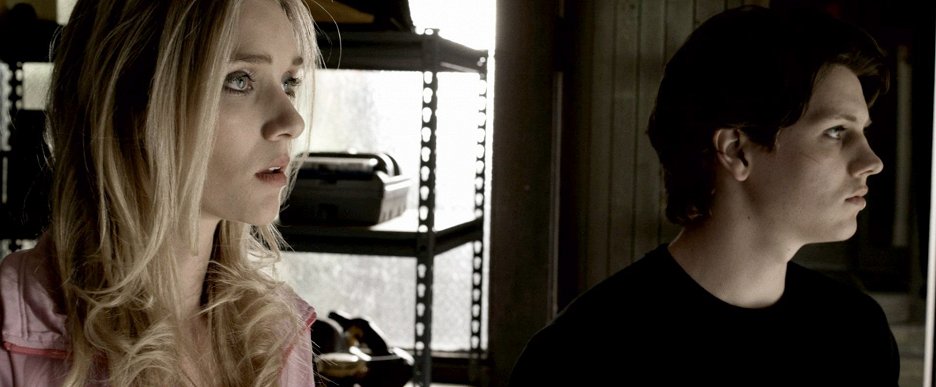Compound Fracture (2013) | ČSFD.cz
