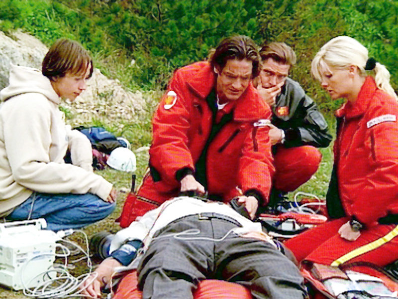 Medicopter 117 - V posledním okamžiku (S02E13) (1999) | ČSFD.cz