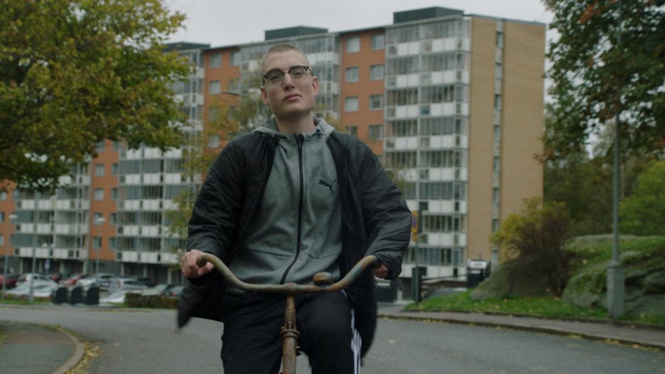 Alex - Förrådd (S02E04) (2019) | ČSFD.cz