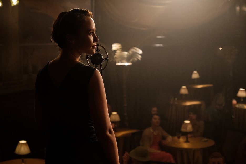 Julia Brown | Galerie - Z filmu | ČSFD.cz