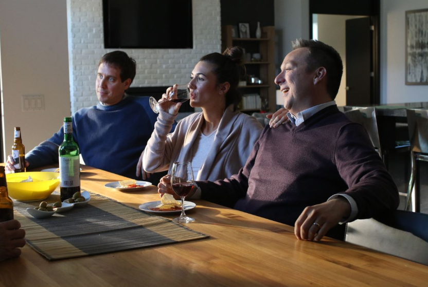 Les Simone - Les Nouveaux Choix (S02E01) (2017) | ČSFD.cz