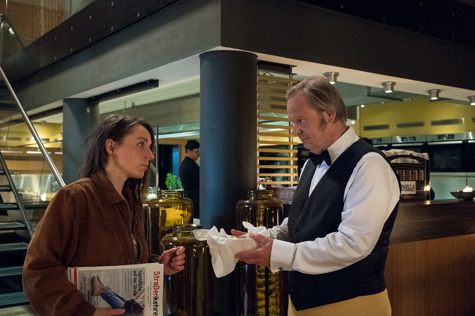 SOKO Hamburg - Tod einer Unsichtbaren (S02E09) (2019) | ČSFD.cz