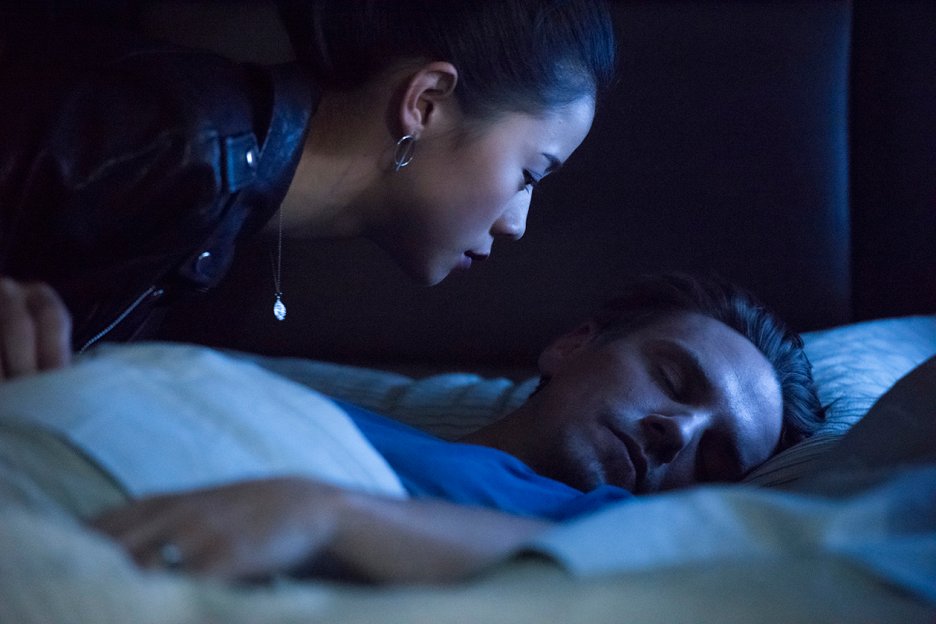 Nancy Drew - The Case of the Wayward Spirit (S01E05) (2019) | ČSFD.cz