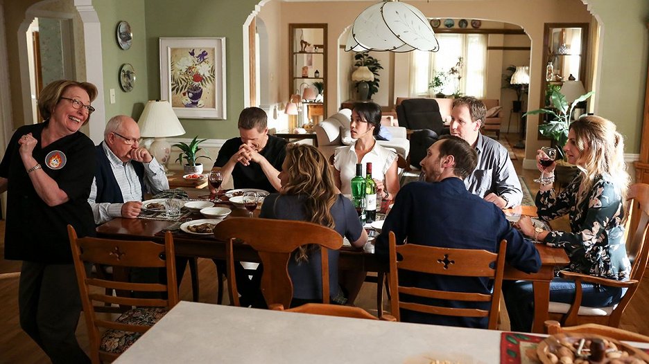 Discussions avec mes parents - Episode 9 (S02E09) (2019) | ČSFD.cz