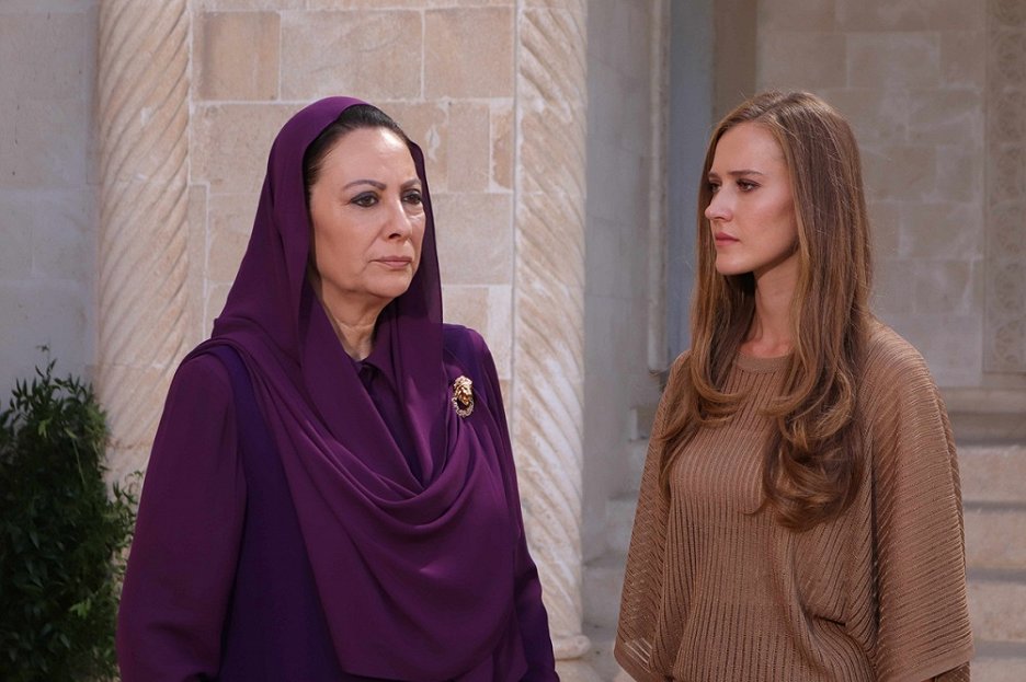 Hercai - Episode 2 (S02E02) (2019) | ČSFD.cz