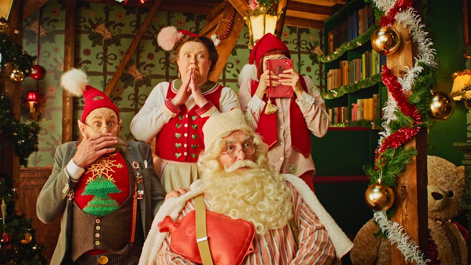 Joulukalenteri: Tonttuakatemia - Tonttuäidin kehtolaulu (E23) (2019) | ČSFD.cz