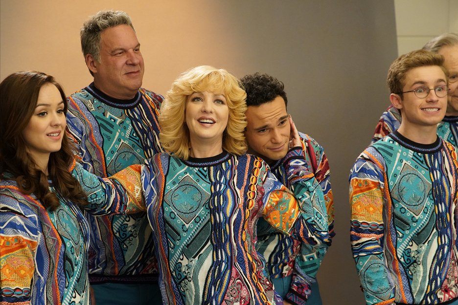 The Goldbergs - It's a Wonderful Life (S07E10) (2019) | Creators | ČSFD.cz