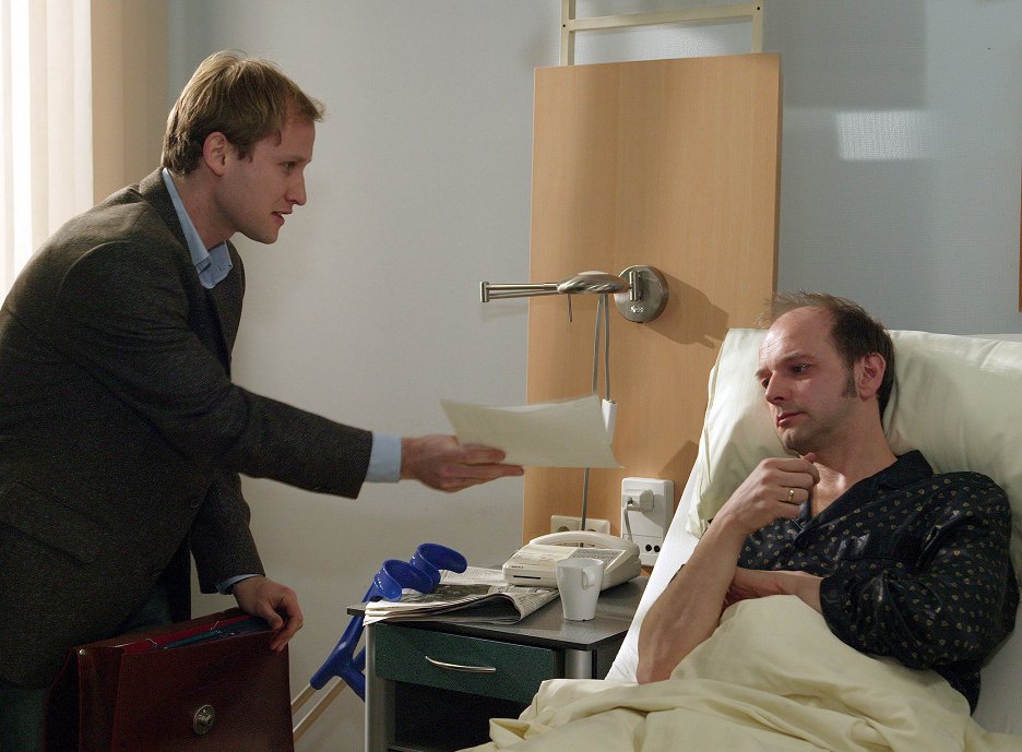 In aller Freundschaft - Durch den Wind (S08E19) (2005) | ČSFD.cz