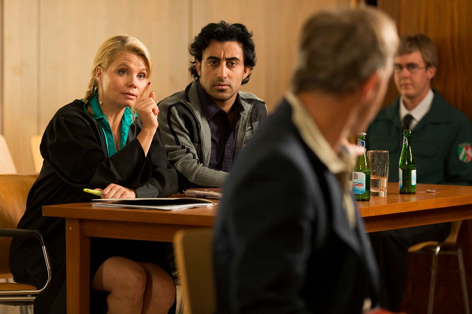 Danni Lowinski - Neue Männer (S04E01) (2013) | ČSFD.cz