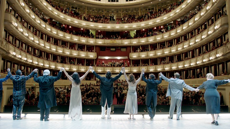 Roter Samt und Bühnenstaub - Die Wiener Staatsoper (2019) | ČSFD.cz