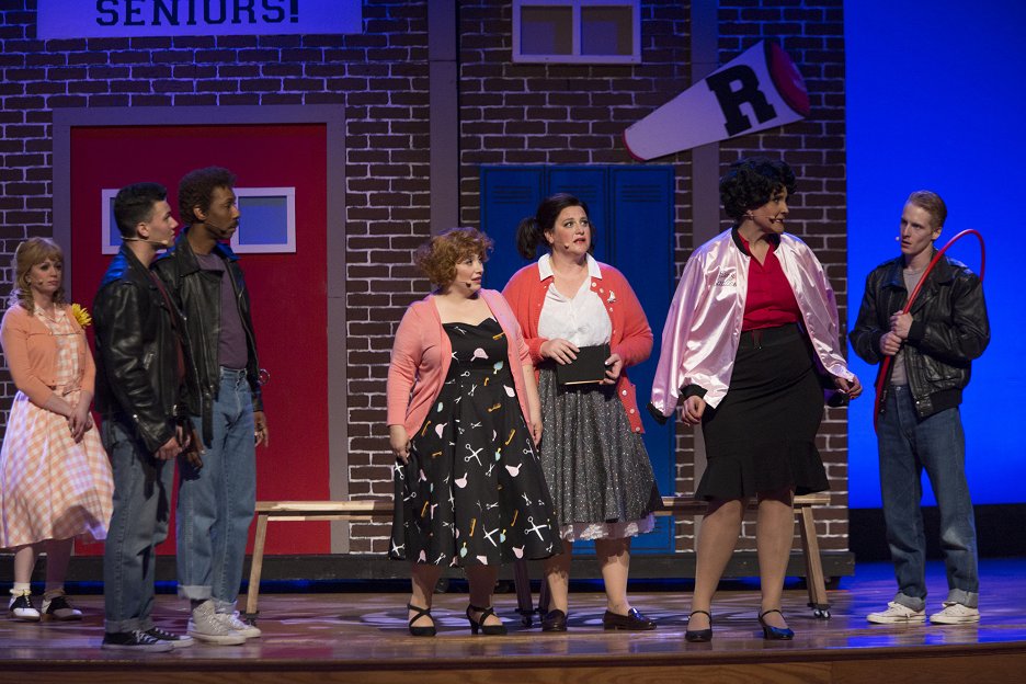 Encore! - Grease (E04) (2019) | ČSFD.cz
