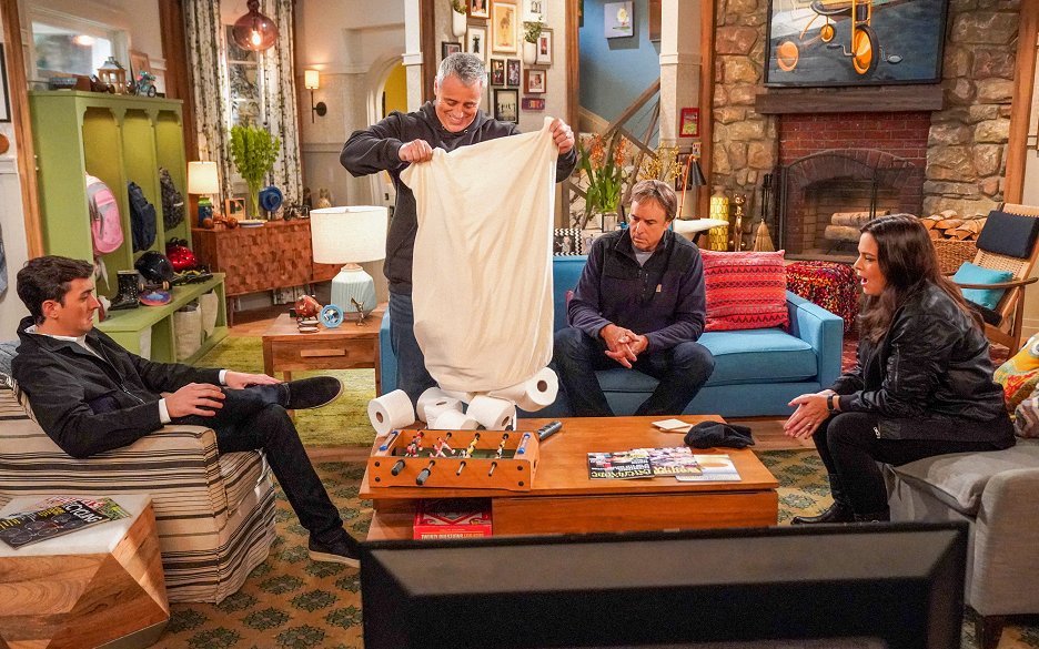 Man with a Plan - Wife-Proof (S03E01) (2019) | ČSFD.cz