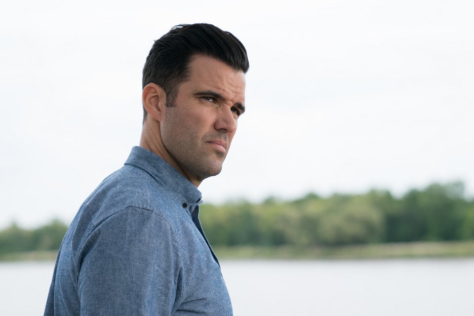 Břemeno pravdy - Devil in the Desert (S01E06) (2018) | ČSFD.cz