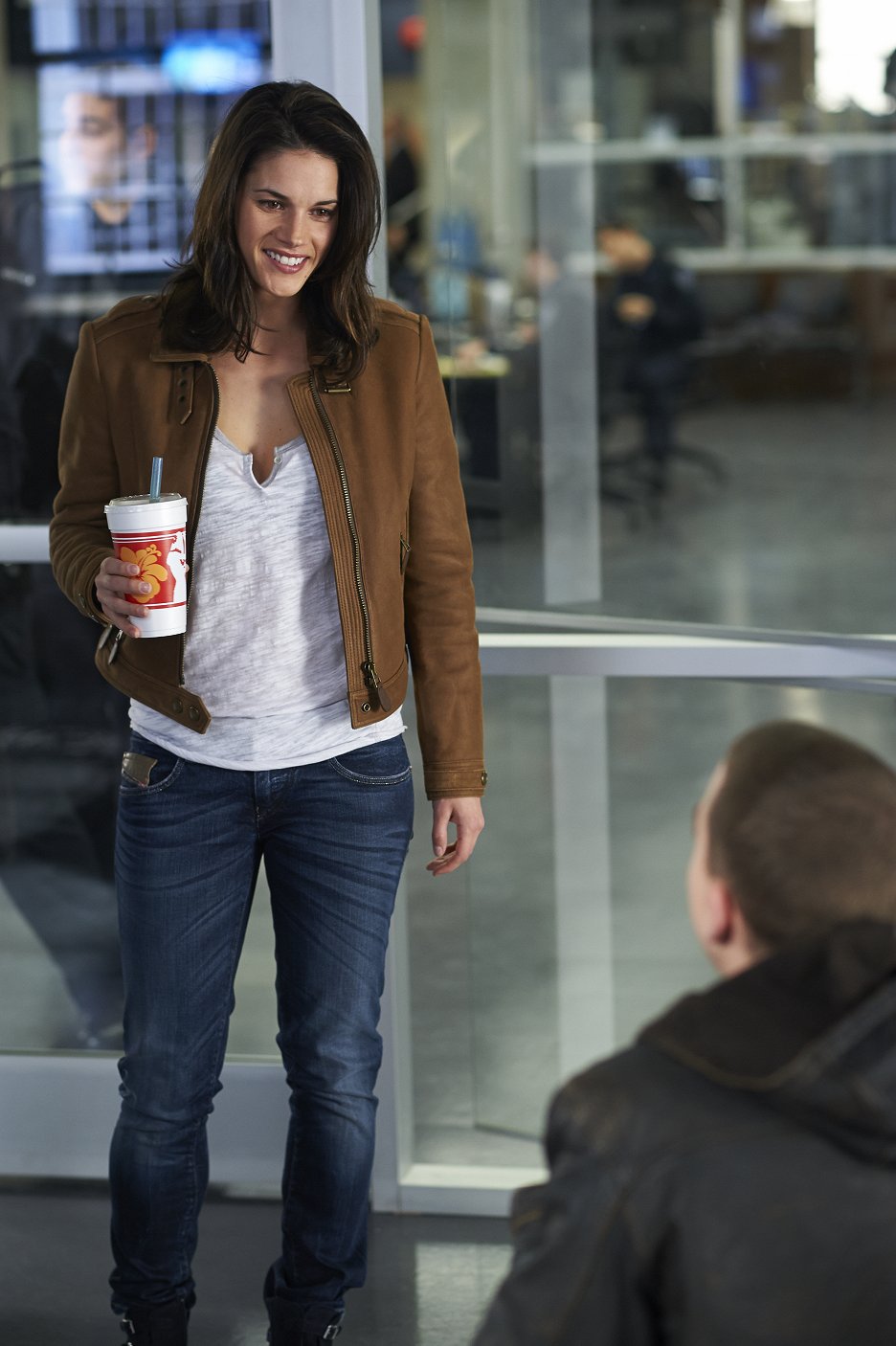 Rookie Blue - Všechno jen podle ní (S05E02) (2014) | ČSFD.cz