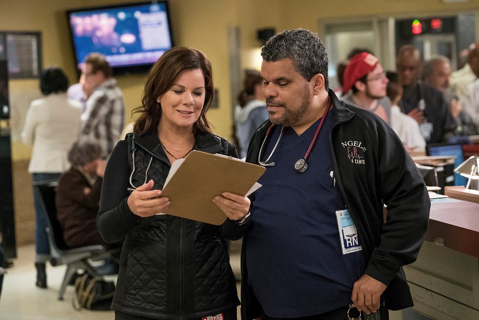 Code Black - One of Our Own (S03E11) (2018) | ČSFD.sk