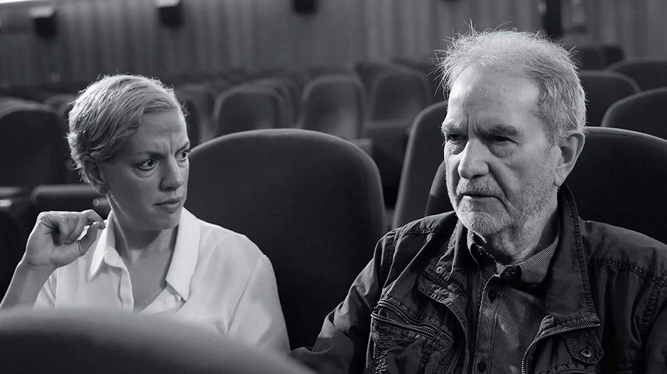 800 Mal Einsam - ein Tag mit dem Filmemacher Edgar Reitz (2019) | ČSFD.cz