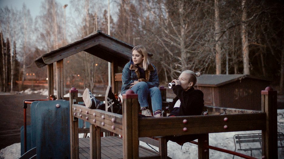 Kakarat - Perusmutsi (S01E06) (2020) | ČSFD.cz