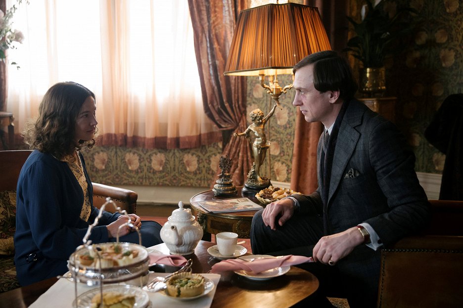 Babylon Berlín - Epizoda 5 (S03E05) (2020) | ČSFD.cz