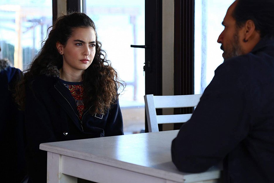 Bodrum Masalı - Episode 25 (E25) (2017) | ČSFD.cz