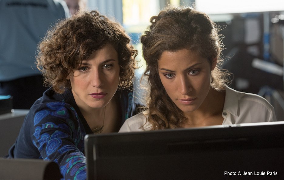 Pátrací oddělení - Secrets et mensonges (S09E12) (2015) | ČSFD.cz