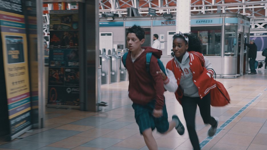 Joe All Alone (2018) | ČSFD.cz