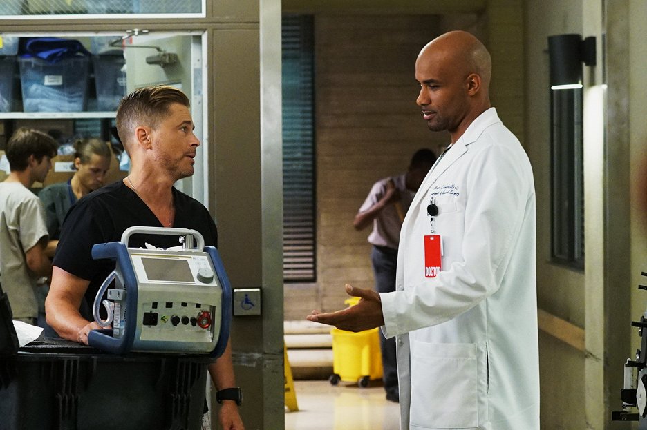 Code Black - Corporeal Form (S02E03) (2016) | ČSFD.cz