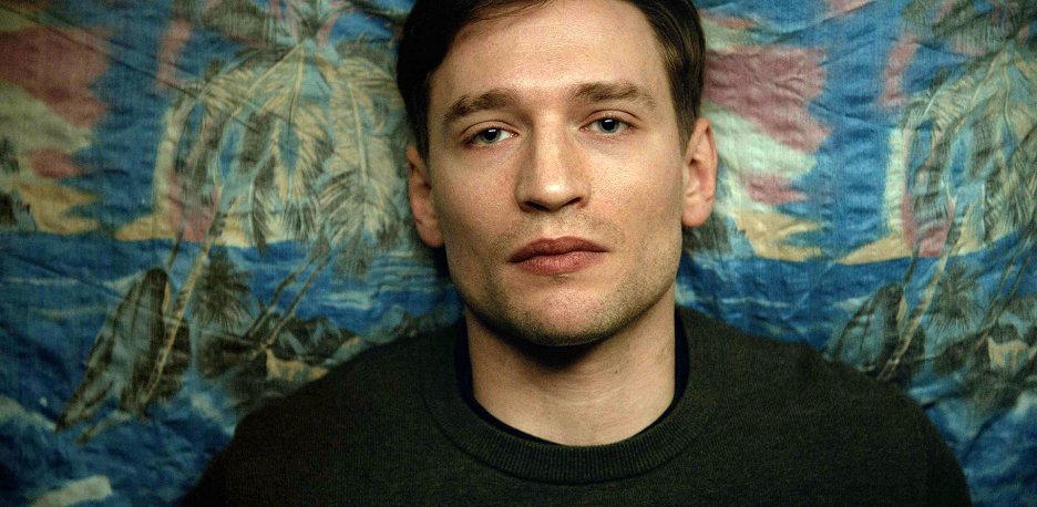 Prvorozený - Epizoda 1 (E01) (2019) | ČSFD.cz