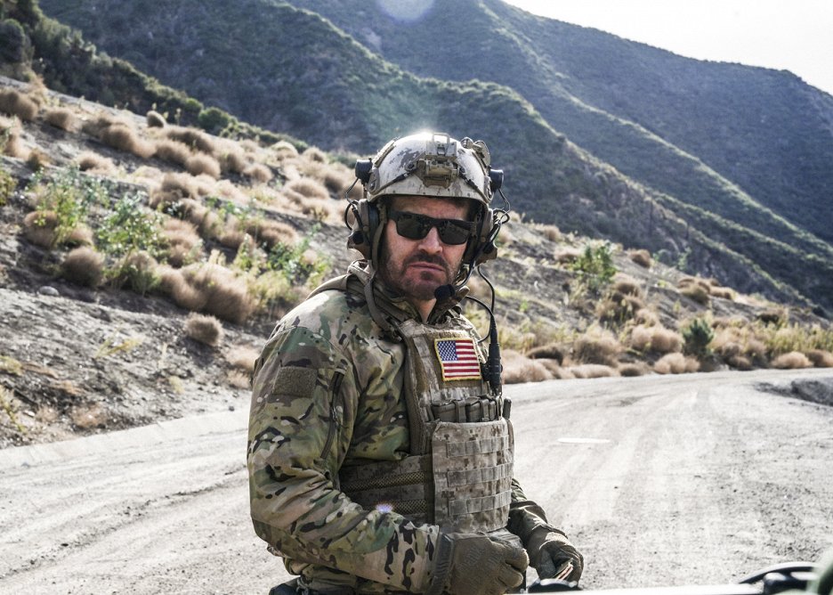 Tým SEAL - Rules of Engagement (S03E14) (2020) | ČSFD.cz