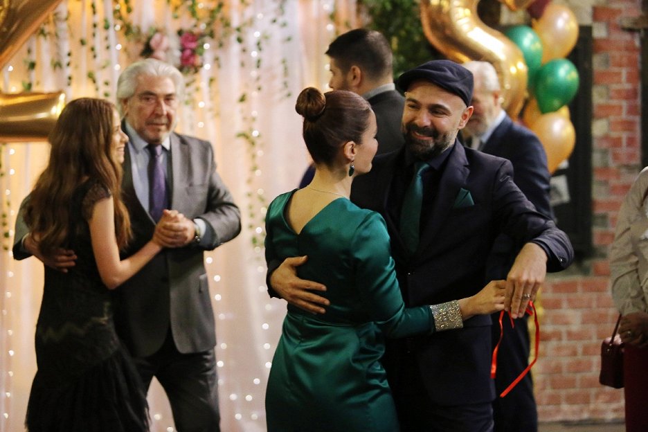 Şampiyon - Episode 18 (E18) (2020) | ČSFD.cz