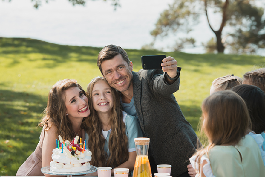 Home Sweet Home (2019) | ČSFD.cz